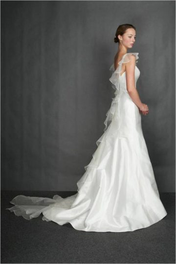 Wedding Dress of the Week: Angela Jett by Heidi Elnora